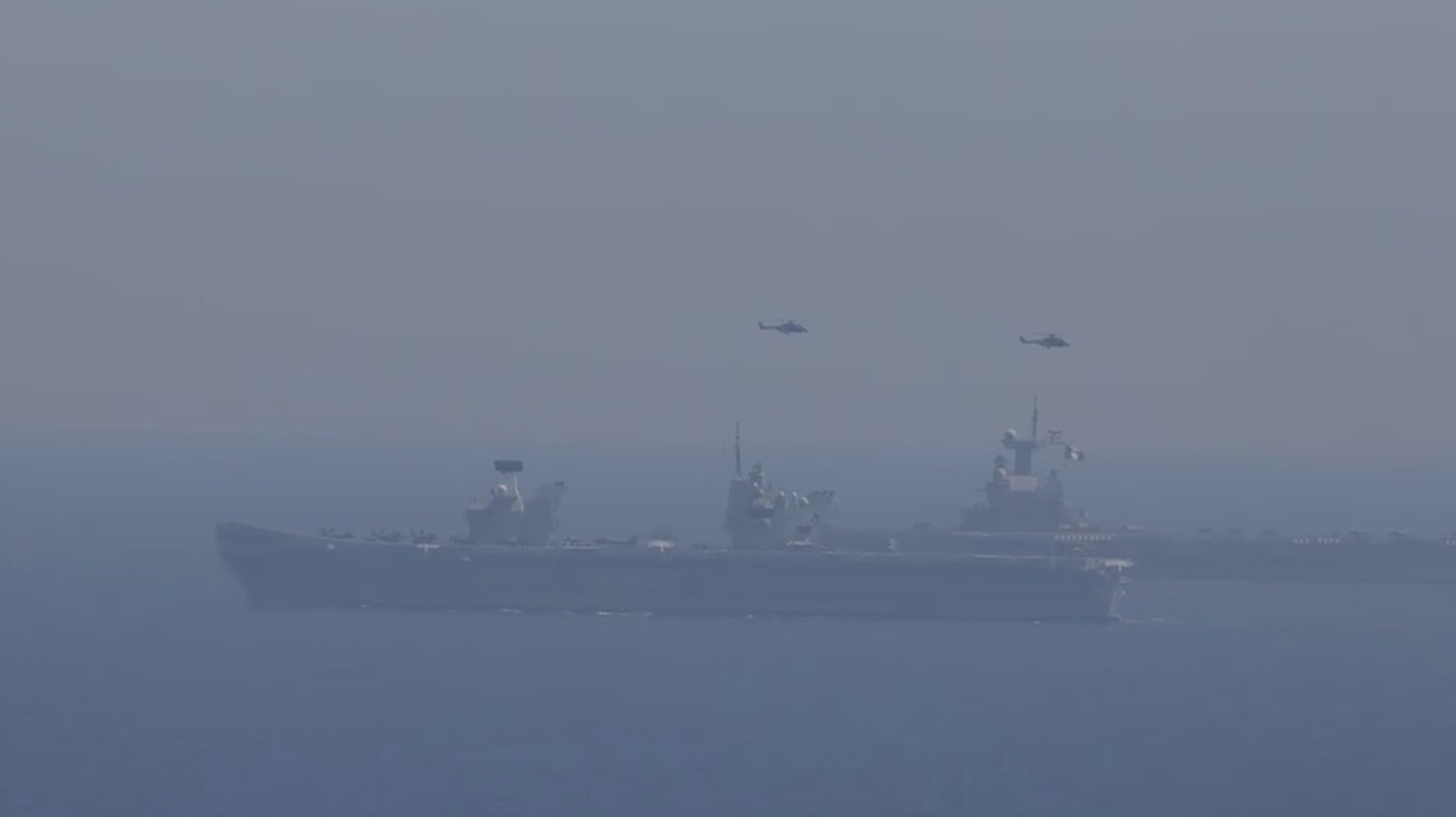 VIDEO: Queen Elizabeth Too: British Flagship Flattop Joins French ...